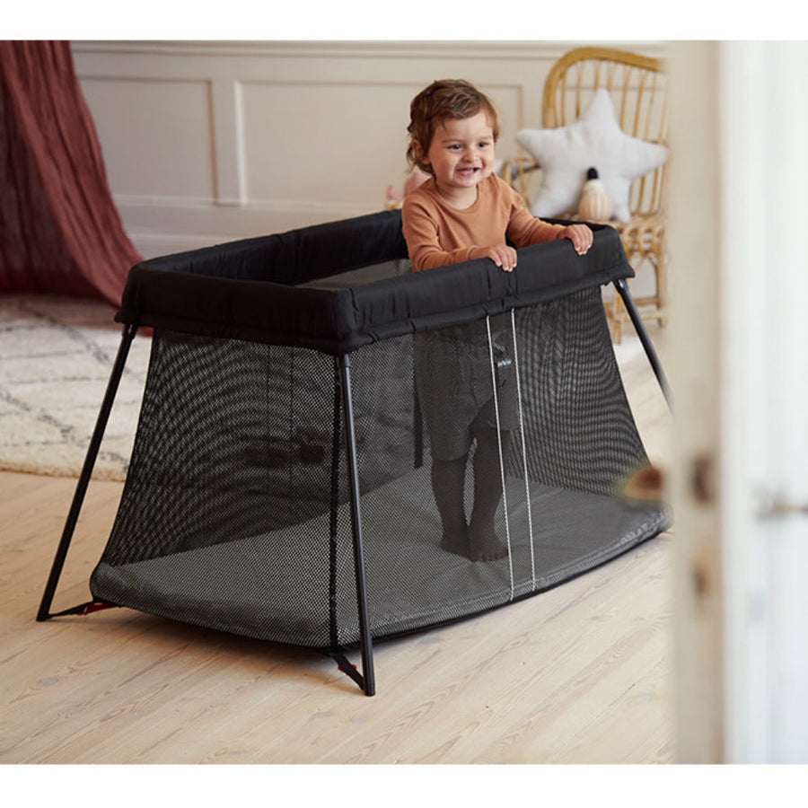 BABYBJÖRN Travel Crib Light + Fitted Sheet Bundle | Modern Nursery™