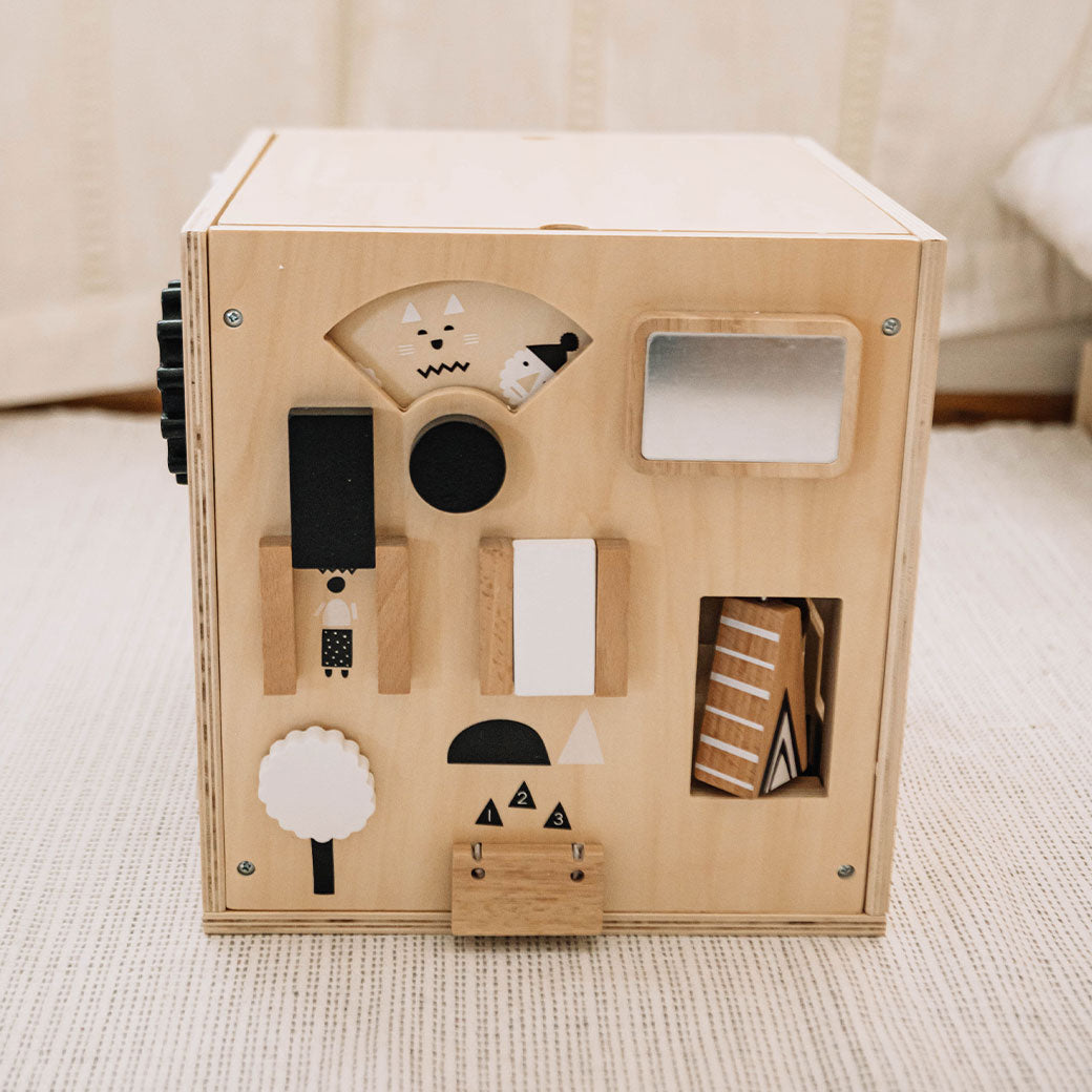 Wonder & Wise Busy Box | Modern Nursery