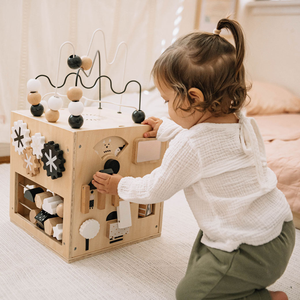 Wonder & Wise Busy Box | Modern Nursery